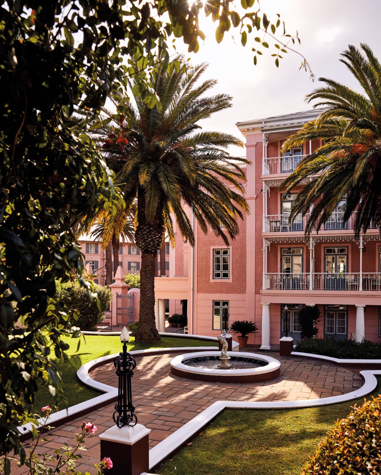 Images of Mount Nelson Hotel | Pictures of Cape Town